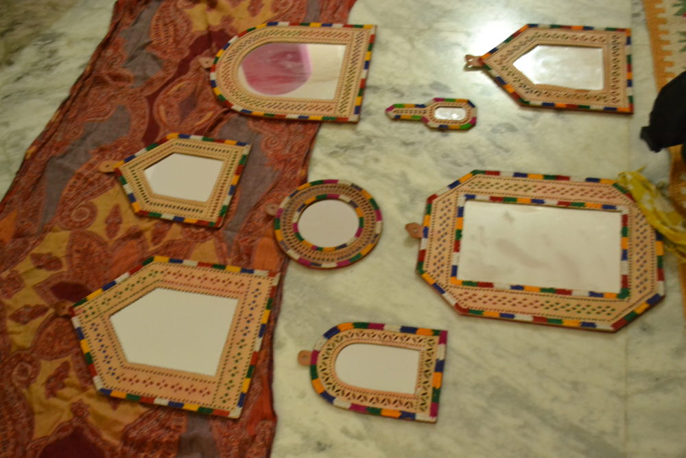 How To Make A Stunning Mirror Gallery Wall • One Brick At A Time