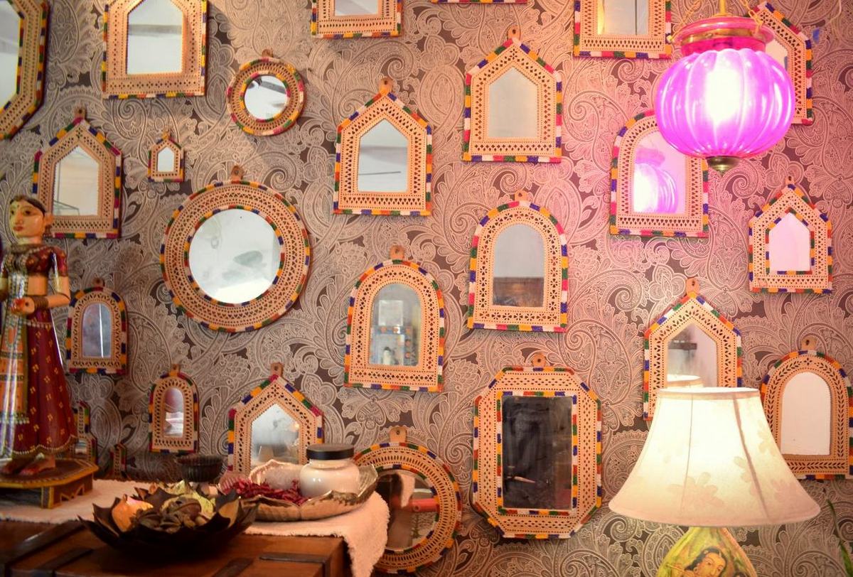 How To Make A Stunning Mirror Gallery Wall • One Brick At A Time