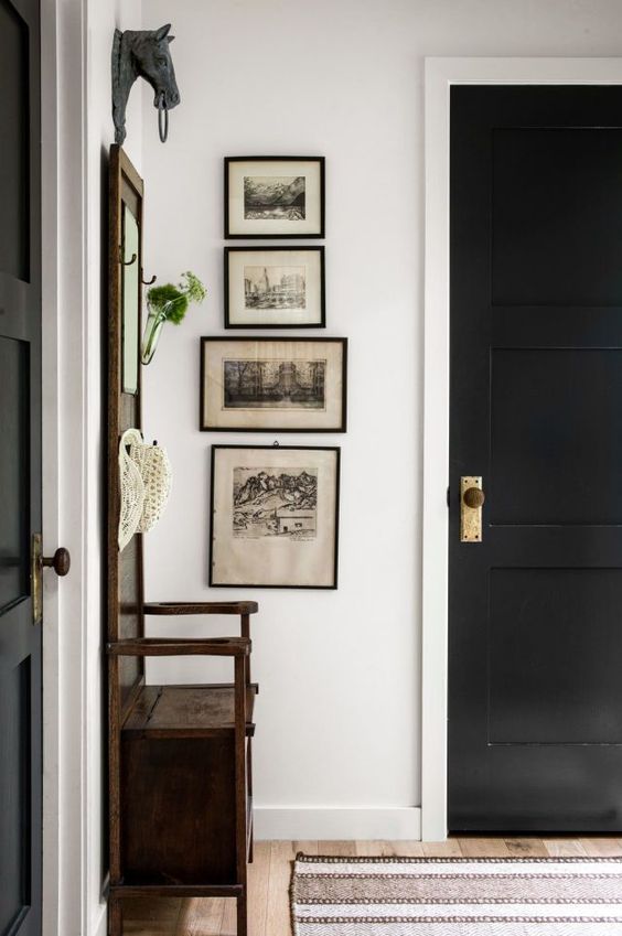 11 Great Gallery Wall Layout Ideas • One Brick At A Time